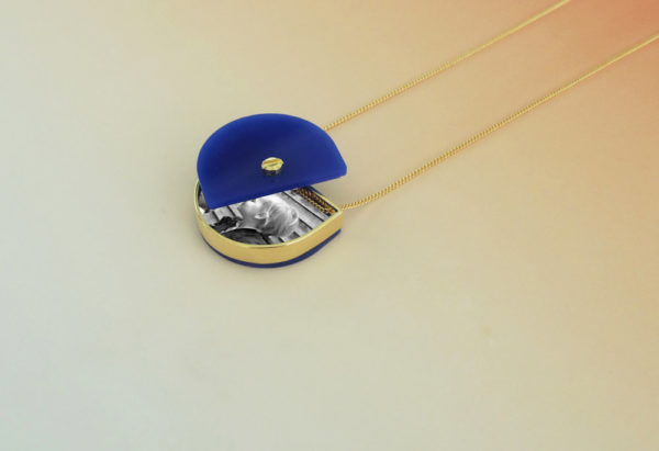 MEMORY LOCKET; MOM MUSTHAVE!